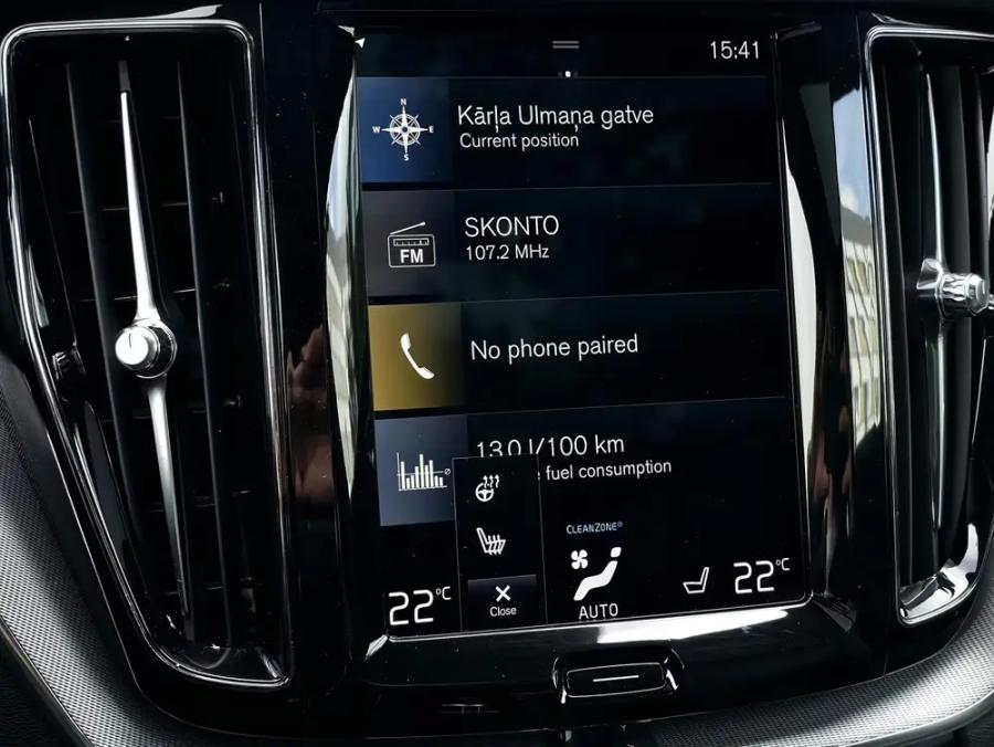Black Volvo XC60 2020 in Riga, with an engine capacity of 2.00 L and mileage of 156 thousand km for 28390 €, photo 32 on AUTOMOTO.COM.LV