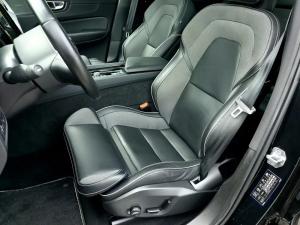 Black Volvo XC60 2020 in Riga, with an engine capacity of 2.00 L and mileage of 156 thousand km for 28390 €, photo 44 on AUTOMOTO.COM.LV