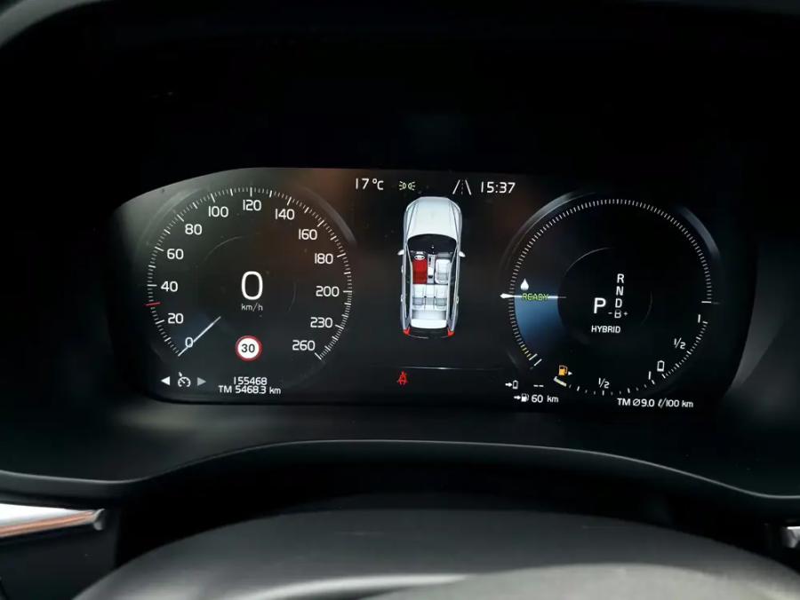 Black Volvo XC60 2020 in Riga, with an engine capacity of 2.00 L and mileage of 156 thousand km for 28390 €, photo 55 on AUTOMOTO.COM.LV