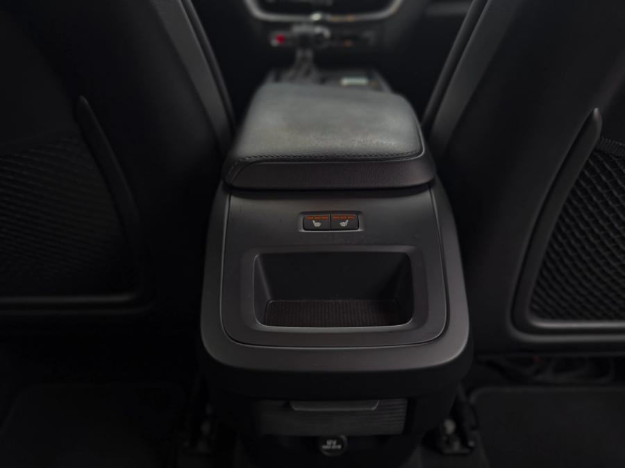 Melns Volvo XC60 2020 Rīga, ar dzinēja tilpumu 2.00 L un nobraukumu 230 tūkst. km par 22700 €, foto 9 vietnē AUTOMOTO.COM.LV