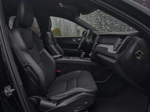 Melns Volvo XC60 2020 Rīga, ar dzinēja tilpumu 2.00 L un nobraukumu 230 tūkst. km par 22700 €, foto 11 vietnē AUTOMOTO.COM.LV