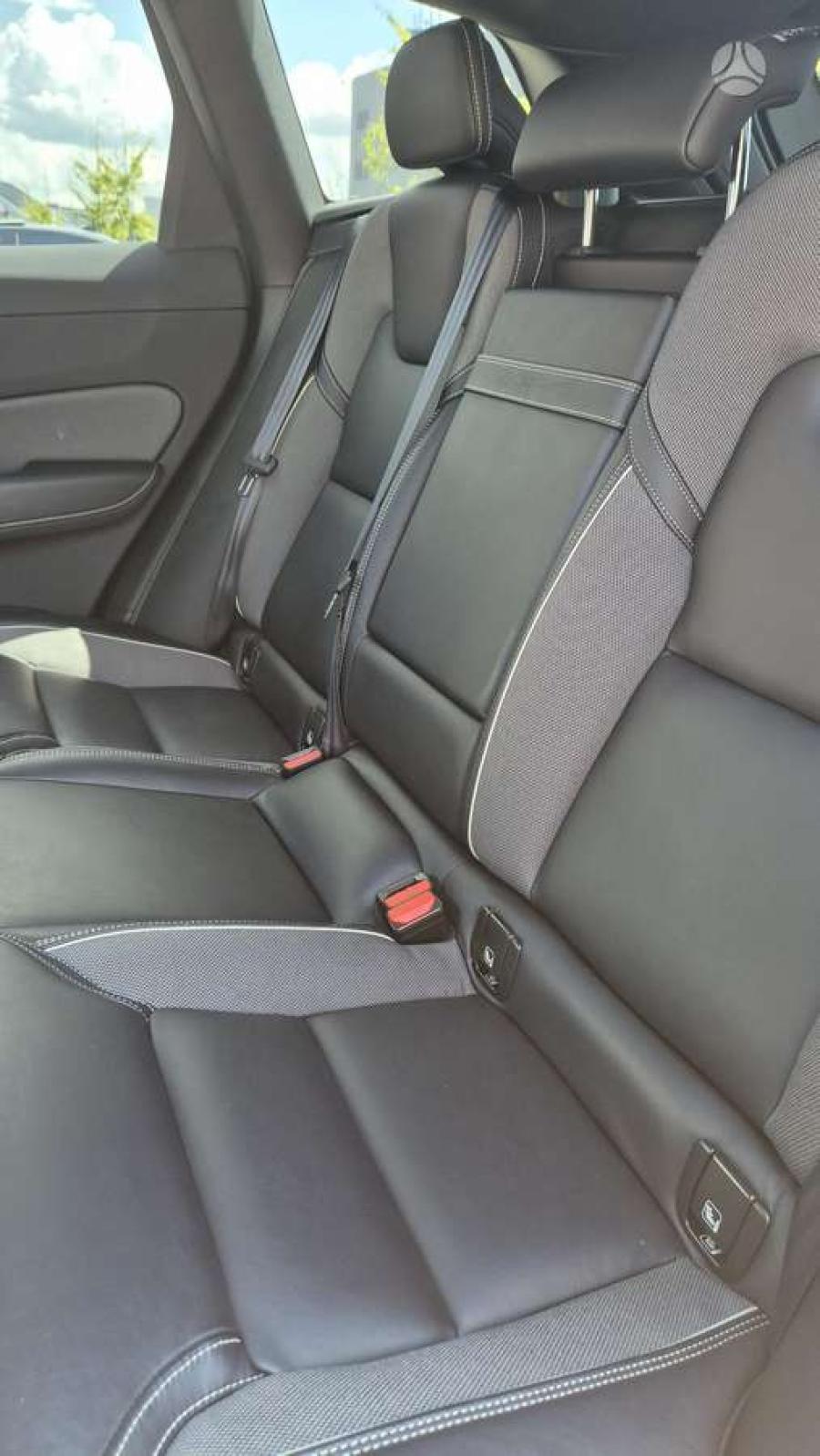Melns Volvo XC60 2020 Viļņa, ar dzinēja tilpumu 1.97 L un nobraukumu 124 tūkst. km par 27500 €, foto 9 vietnē AUTOMOTO.COM.LV