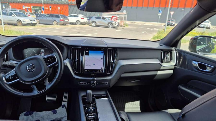 Melns Volvo XC60 2020 Viļņa, ar dzinēja tilpumu 1.97 L un nobraukumu 124 tūkst. km par 27500 €, foto 14 vietnē AUTOMOTO.COM.LV