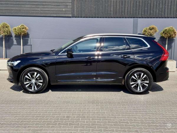Black Volvo XC60 2020 in Siauliai, with an engine capacity of 2.00 L and mileage of 290 thousand km for 16650 €, photo 3 on AUTOMOTO.COM.LV