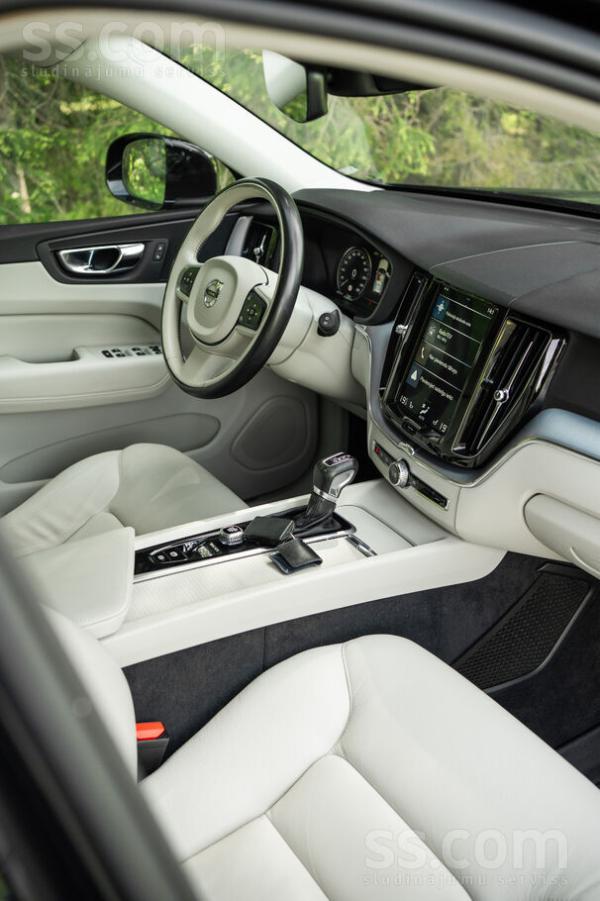 Melns Volvo XC60 2020 Valmiera, ar dzinēja tilpumu 2.00 L un nobraukumu 176 tūkst. km par 28000 €, foto 6 vietnē AUTOMOTO.COM.LV