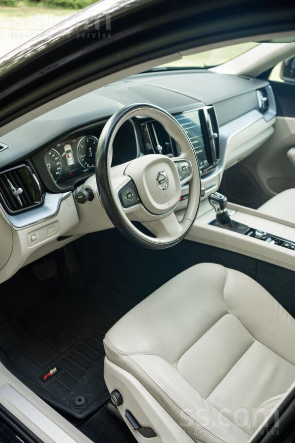 Melns Volvo XC60 2020 Valmiera, ar dzinēja tilpumu 2.00 L un nobraukumu 176 tūkst. km par 28000 €, foto 7 vietnē AUTOMOTO.COM.LV