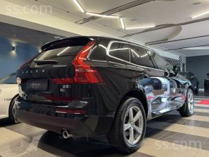 Black Volvo XC60 2020 in Riga, with an engine capacity of 2.00 L and mileage of 205 thousand km for 23990 €, photo 3 on AUTOMOTO.COM.LV