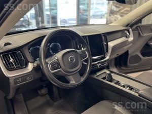 Black Volvo XC60 2020 in Riga, with an engine capacity of 2.00 L and mileage of 205 thousand km for 23990 €, photo 10 on AUTOMOTO.COM.LV