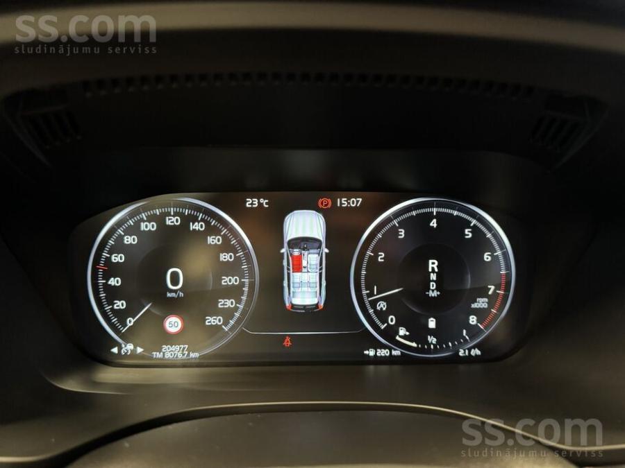 Black Volvo XC60 2020 in Riga, with an engine capacity of 2.00 L and mileage of 205 thousand km for 23990 €, photo 13 on AUTOMOTO.COM.LV