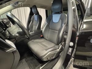 Black Volvo XC60 2020 in Riga, with an engine capacity of 2.00 L and mileage of 205 thousand km for 23990 €, photo 15 on AUTOMOTO.COM.LV