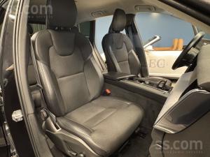 Black Volvo XC60 2020 in Riga, with an engine capacity of 2.00 L and mileage of 205 thousand km for 23990 €, photo 23 on AUTOMOTO.COM.LV