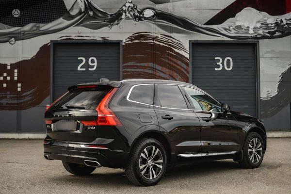 Melns Volvo XC60 2020 Kauņa, ar dzinēja tilpumu 1.97 L un nobraukumu 262 tūkst. km par 18850 €, foto 4 vietnē AUTOMOTO.COM.LV