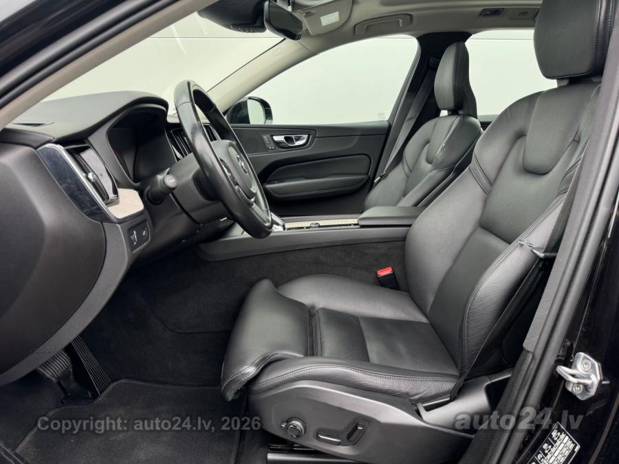 Black Volvo XC60 2020 in Tallinn, with an engine capacity of 2.00 L and mileage of 180 thousand km for 26190 €, photo 9 on AUTOMOTO.COM.LV
