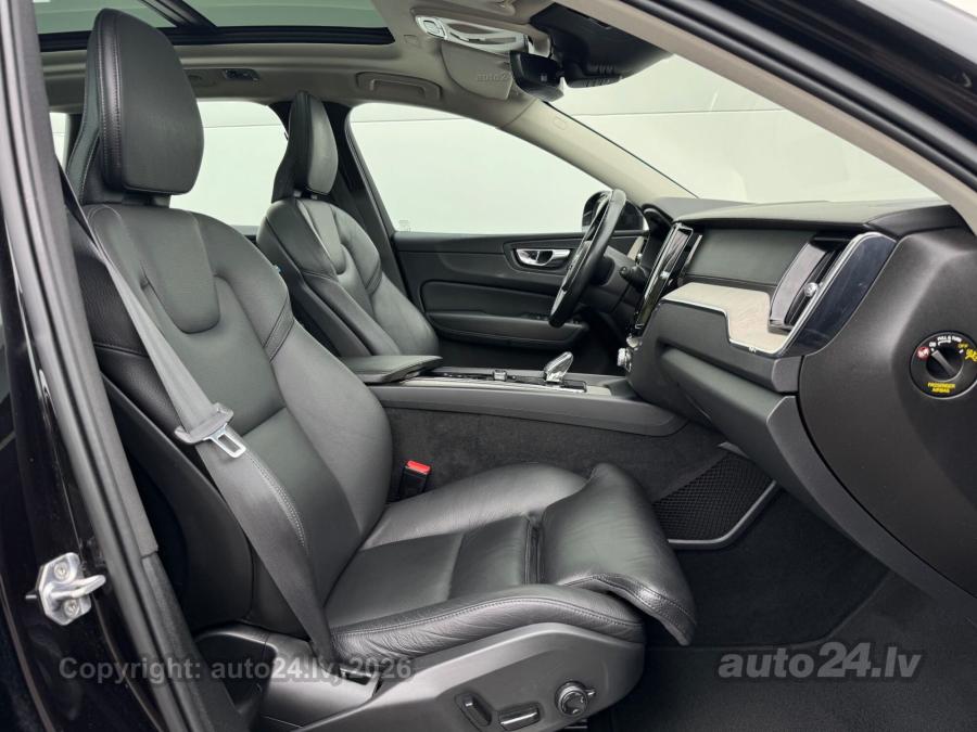 Black Volvo XC60 2020 in Tallinn, with an engine capacity of 2.00 L and mileage of 180 thousand km for 26190 €, photo 10 on AUTOMOTO.COM.LV