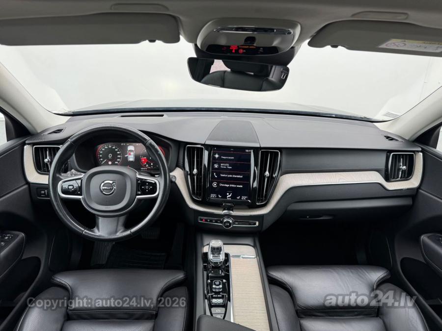 Black Volvo XC60 2020 in Tallinn, with an engine capacity of 2.00 L and mileage of 180 thousand km for 26190 €, photo 11 on AUTOMOTO.COM.LV