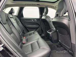 Black Volvo XC60 2020 in Tallinn, with an engine capacity of 2.00 L and mileage of 180 thousand km for 26190 €, photo 12 on AUTOMOTO.COM.LV