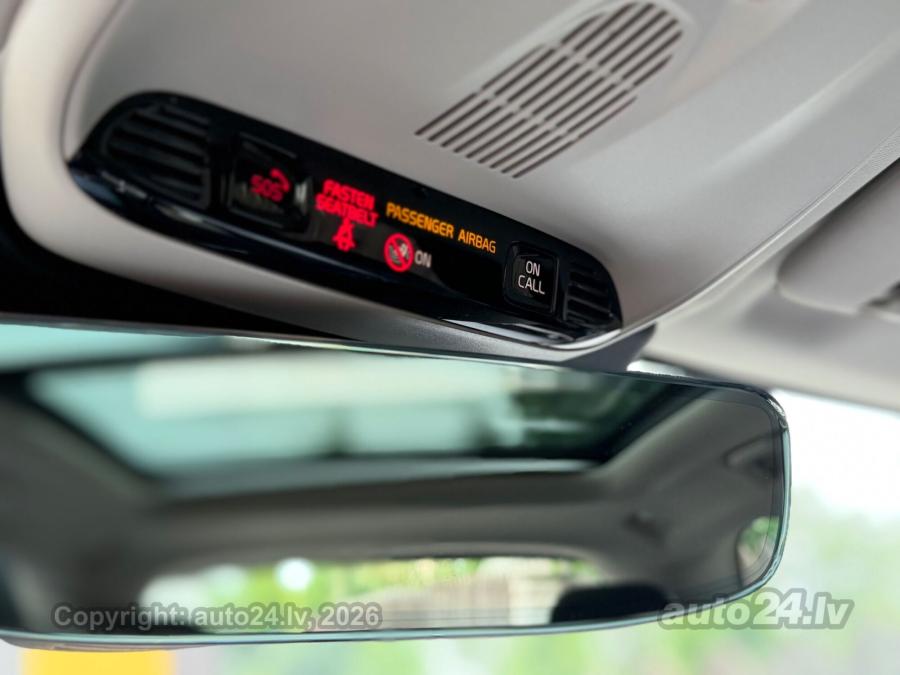 Black Volvo XC60 2020 in Tallinn, with an engine capacity of 2.00 L and mileage of 180 thousand km for 26190 €, photo 18 on AUTOMOTO.COM.LV