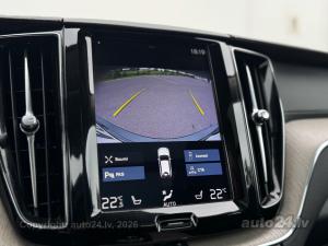 Black Volvo XC60 2020 in Tallinn, with an engine capacity of 2.00 L and mileage of 180 thousand km for 26190 €, photo 22 on AUTOMOTO.COM.LV