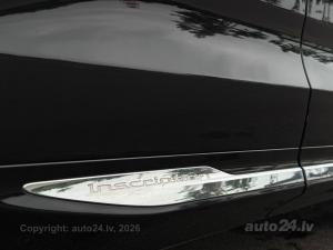 Black Volvo XC60 2020 in Tallinn, with an engine capacity of 2.00 L and mileage of 180 thousand km for 26190 €, photo 27 on AUTOMOTO.COM.LV