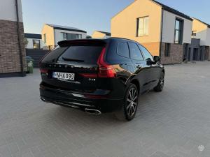 Black Volvo XC60 2020 in Vilnius, with an engine capacity of 1.97 L and mileage of 113 thousand km for 23800 €, photo 4 on AUTOMOTO.COM.LV