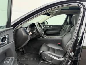 Black Volvo XC60 2020 in Tallinn, with an engine capacity of 2.00 L and mileage of 181 thousand km for 25990 €, photo 9 on AUTOMOTO.COM.LV