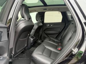 Black Volvo XC60 2020 in Tallinn, with an engine capacity of 2.00 L and mileage of 181 thousand km for 25990 €, photo 11 on AUTOMOTO.COM.LV