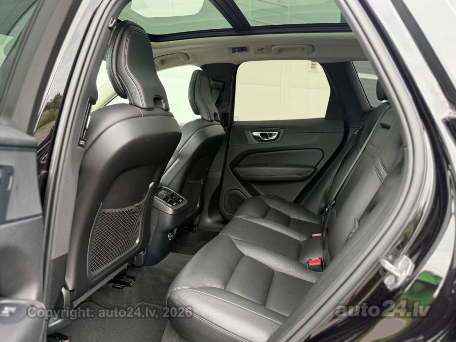 Black Volvo XC60 2020 in Tallinn, with an engine capacity of 2.00 L and mileage of 181 thousand km for 25990 €, photo 11 on AUTOMOTO.COM.LV