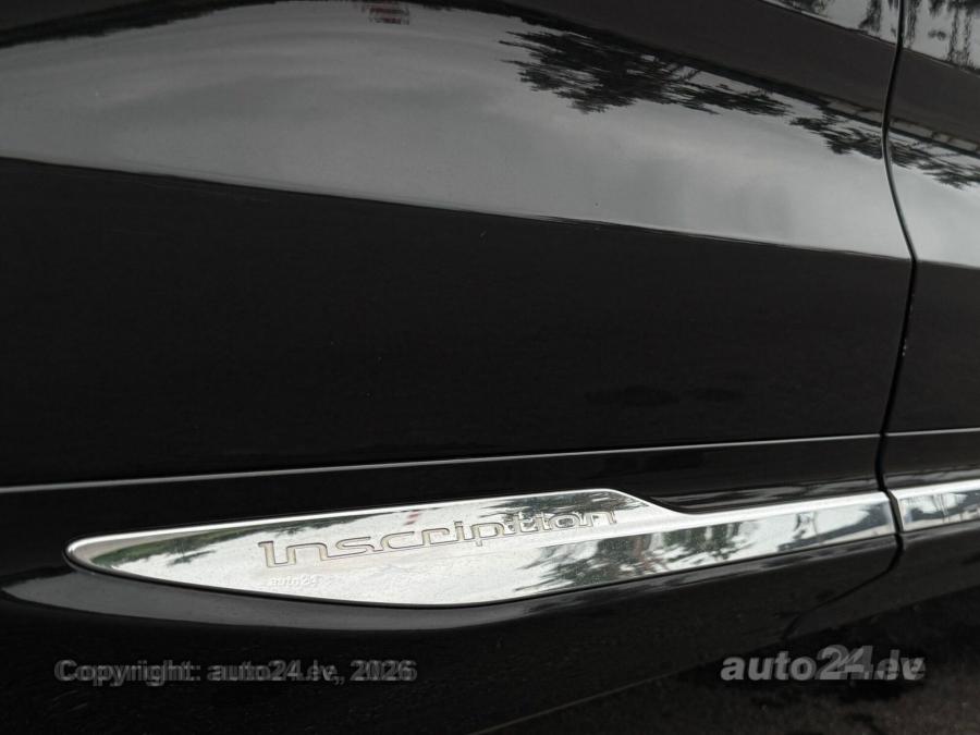 Black Volvo XC60 2020 in Tallinn, with an engine capacity of 2.00 L and mileage of 181 thousand km for 25990 €, photo 24 on AUTOMOTO.COM.LV