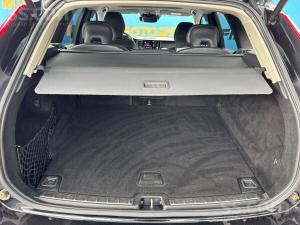 Melns Volvo XC60 2020 Rīga, ar dzinēja tilpumu 2.00 L un nobraukumu 111 tūkst. km par 23950 €, foto 11 vietnē AUTOMOTO.COM.LV
