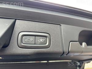Melns Volvo XC60 2020 Rīga, ar dzinēja tilpumu 2.00 L un nobraukumu 111 tūkst. km par 23950 €, foto 12 vietnē AUTOMOTO.COM.LV