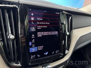 Melns Volvo XC60 2020 Rīga, ar dzinēja tilpumu 2.00 L un nobraukumu 111 tūkst. km par 23950 €, foto 18 vietnē AUTOMOTO.COM.LV