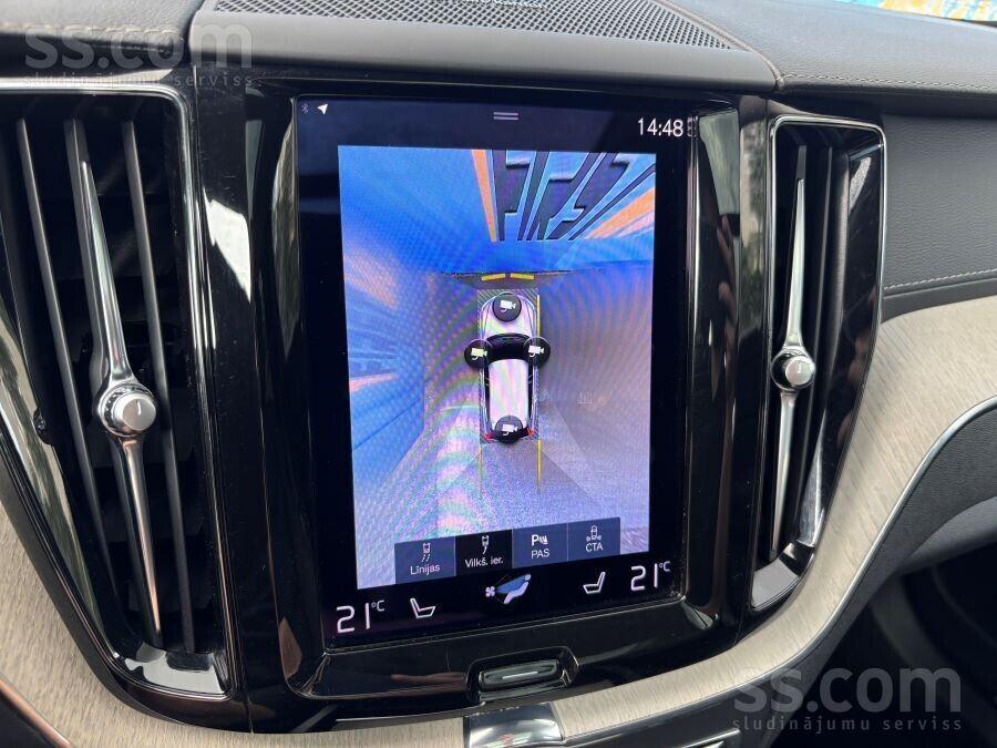 Melns Volvo XC60 2020 Rīga, ar dzinēja tilpumu 2.00 L un nobraukumu 111 tūkst. km par 23950 €, foto 19 vietnē AUTOMOTO.COM.LV
