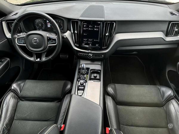 Melns Volvo XC60 2020 Kauņa, ar dzinēja tilpumu 1.97 L un nobraukumu 210 tūkst. km par 23900 €, foto 9 vietnē AUTOMOTO.COM.LV