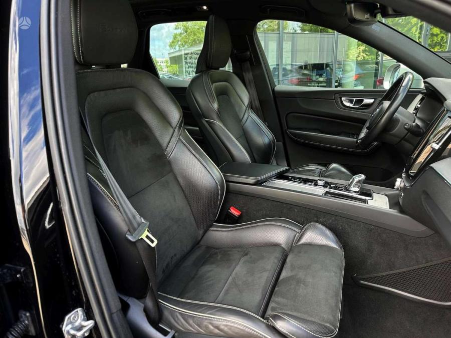 Melns Volvo XC60 2020 Kauņa, ar dzinēja tilpumu 1.97 L un nobraukumu 210 tūkst. km par 23900 €, foto 12 vietnē AUTOMOTO.COM.LV