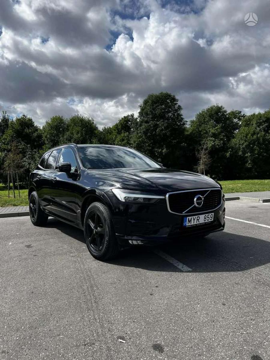 Black Volvo XC60 2020 in Panevezys, with an engine capacity of 1.97 L and mileage of 134 thousand km for 24500 €, photo 3 on AUTOMOTO.COM.LV