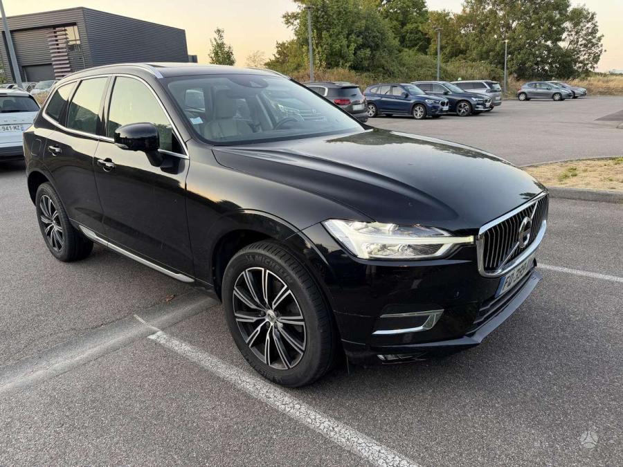 Melns Volvo XC60 2020 Tauragė, ar dzinēja tilpumu 1.97 L un nobraukumu 270 tūkst. km par 19500 €, foto 3 vietnē AUTOMOTO.COM.LV