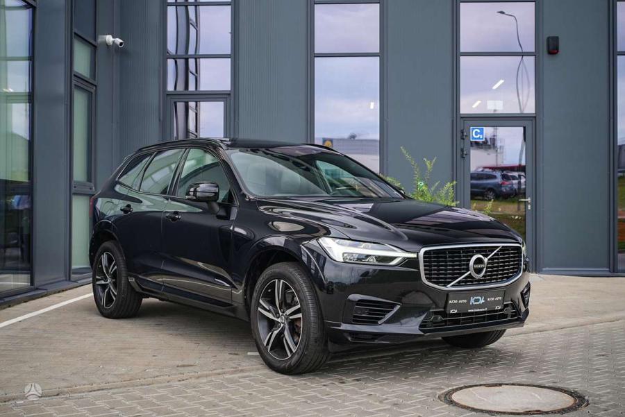 Black Volvo XC60 2020 in Kaunas, with an engine capacity of 1.97 L and mileage of 212 thousand km for 23950 €, photo 1 on AUTOMOTO.COM.LV