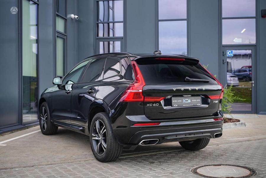 Black Volvo XC60 2020 in Kaunas, with an engine capacity of 1.97 L and mileage of 212 thousand km for 23950 €, photo 10 on AUTOMOTO.COM.LV