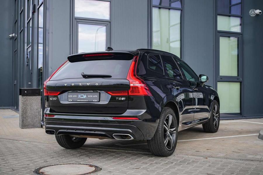 Black Volvo XC60 2020 in Kaunas, with an engine capacity of 1.97 L and mileage of 212 thousand km for 23950 €, photo 11 on AUTOMOTO.COM.LV