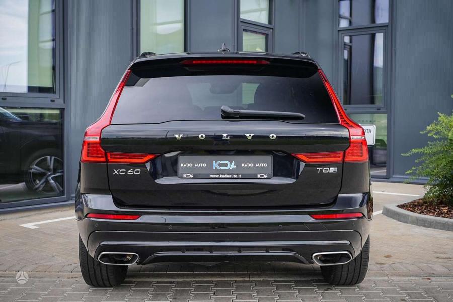 Black Volvo XC60 2020 in Kaunas, with an engine capacity of 1.97 L and mileage of 212 thousand km for 23950 €, photo 13 on AUTOMOTO.COM.LV