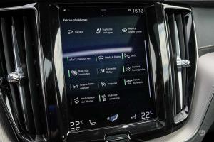 Black Volvo XC60 2020 in Kaunas, with an engine capacity of 1.97 L and mileage of 212 thousand km for 23950 €, photo 25 on AUTOMOTO.COM.LV