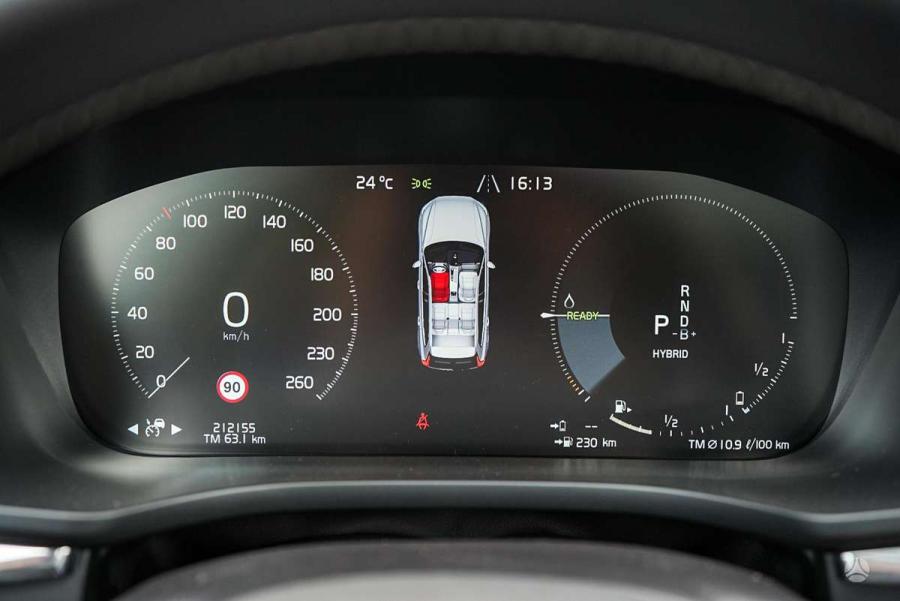 Black Volvo XC60 2020 in Kaunas, with an engine capacity of 1.97 L and mileage of 212 thousand km for 23950 €, photo 33 on AUTOMOTO.COM.LV