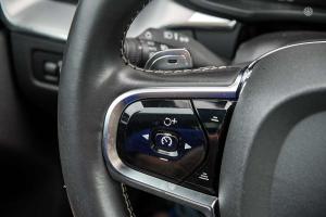 Black Volvo XC60 2020 in Kaunas, with an engine capacity of 1.97 L and mileage of 212 thousand km for 23950 €, photo 34 on AUTOMOTO.COM.LV
