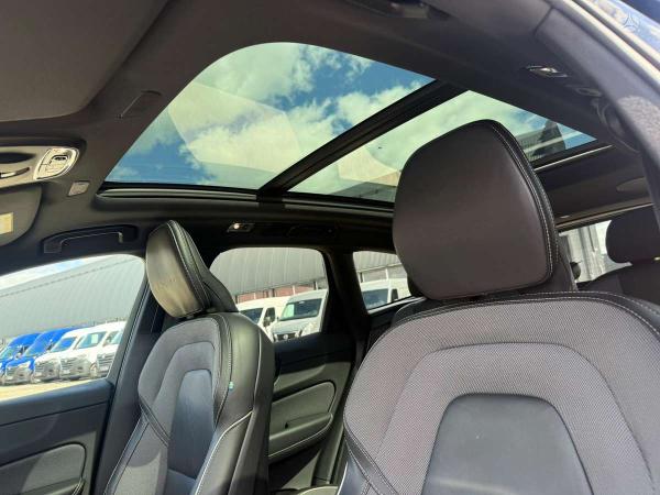 Melns Volvo XC60 2020 Kauņa, ar dzinēja tilpumu 2.00 L un nobraukumu 196 tūkst. km par 18950 €, foto 10 vietnē AUTOMOTO.COM.LV