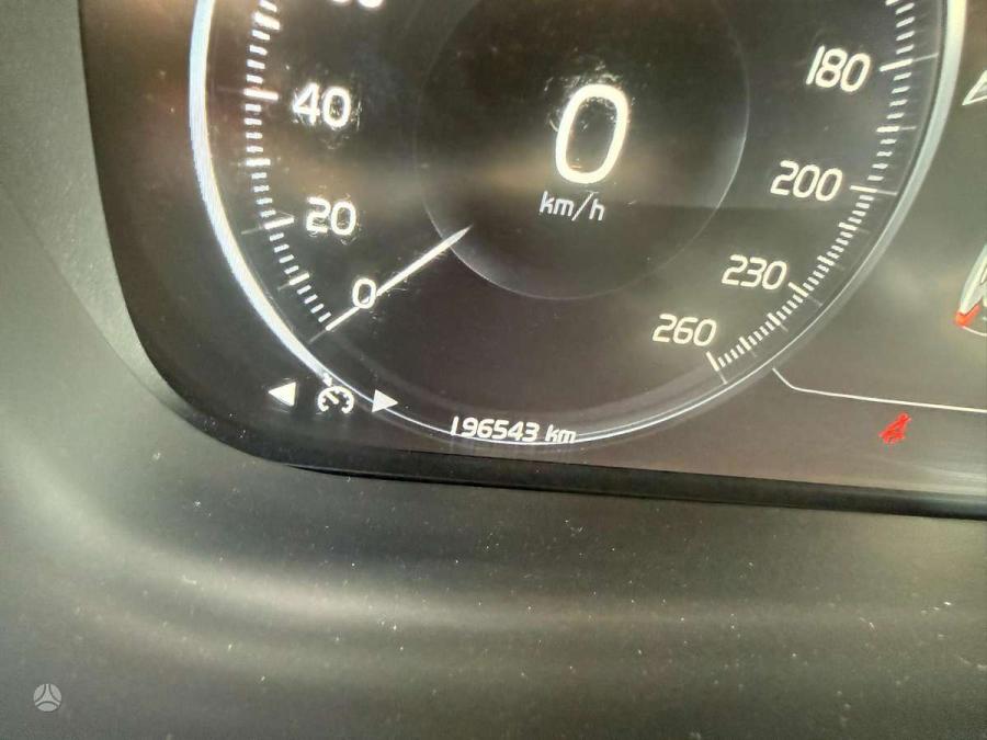 Черный Вольво ХС60 2020 в Каунас, объемом двигателя 2.00 л и пробегом 196 тыс. км за 18950 €, фото 22 на AUTOMOTO.COM.LV
