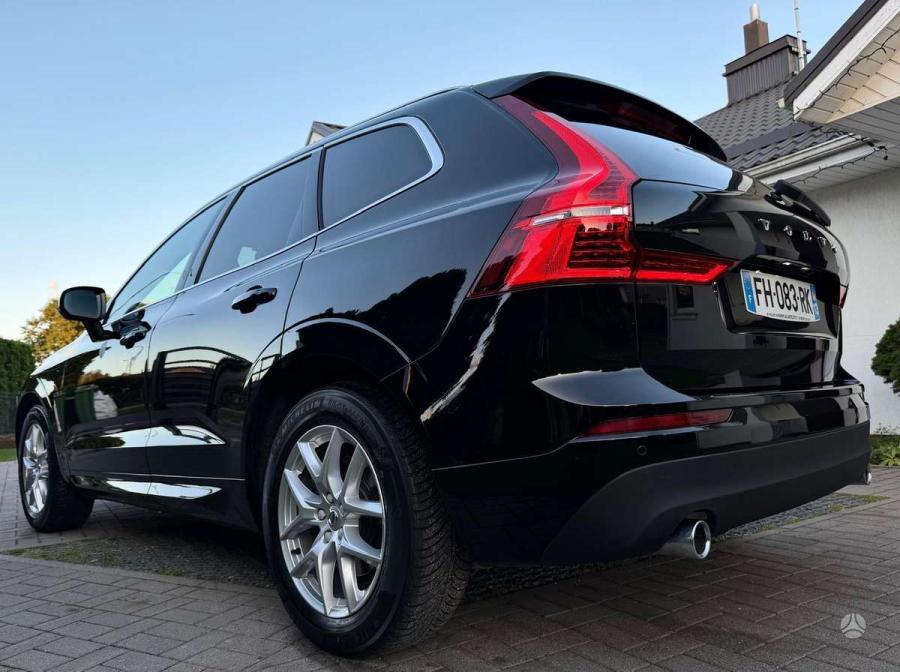 Melns Volvo XC60 2020 Kauņa, ar dzinēja tilpumu 2.00 L un nobraukumu 127 tūkst. km par 21500 €, foto 1 vietnē AUTOMOTO.COM.LV