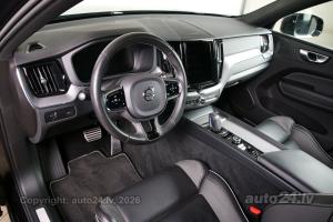 Black Volvo XC60 2020 in Parnu, with an engine capacity of 2.00 L and mileage of 66 thousand km for 32990 €, photo 9 on AUTOMOTO.COM.LV