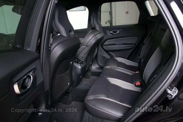 Volvo XC60 2020 Pērnava vietnē Melns Volvo XC60 2020 Pērnava, ar dzinēja tilpumu 2.00 L un nobraukumu 66 tūkst. km par 32990 €, foto 11 vietnē AUTOMOTO.COM.LV