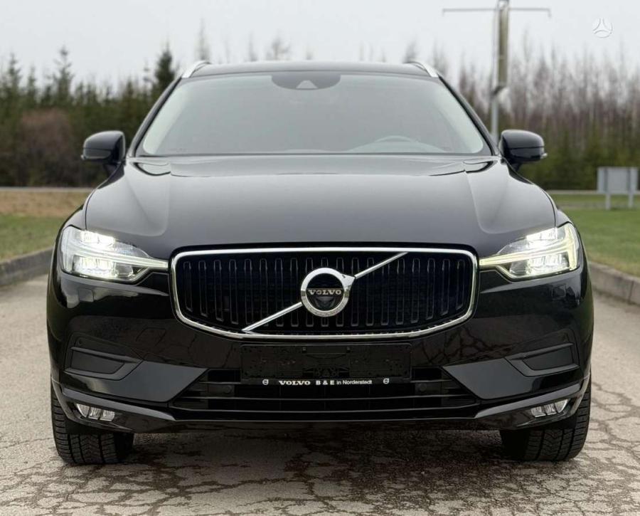 Black Volvo XC60 2021 in Raseiniai, with an engine capacity of 1.97 L and mileage of 126 thousand km for 25800 €, photo 7 on AUTOMOTO.COM.LV
