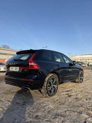Melns Volvo XC60 2021 Viļņa, ar dzinēja tilpumu 1.97 L un nobraukumu 233 tūkst. km par 23900 €, foto 5 vietnē AUTOMOTO.COM.LV